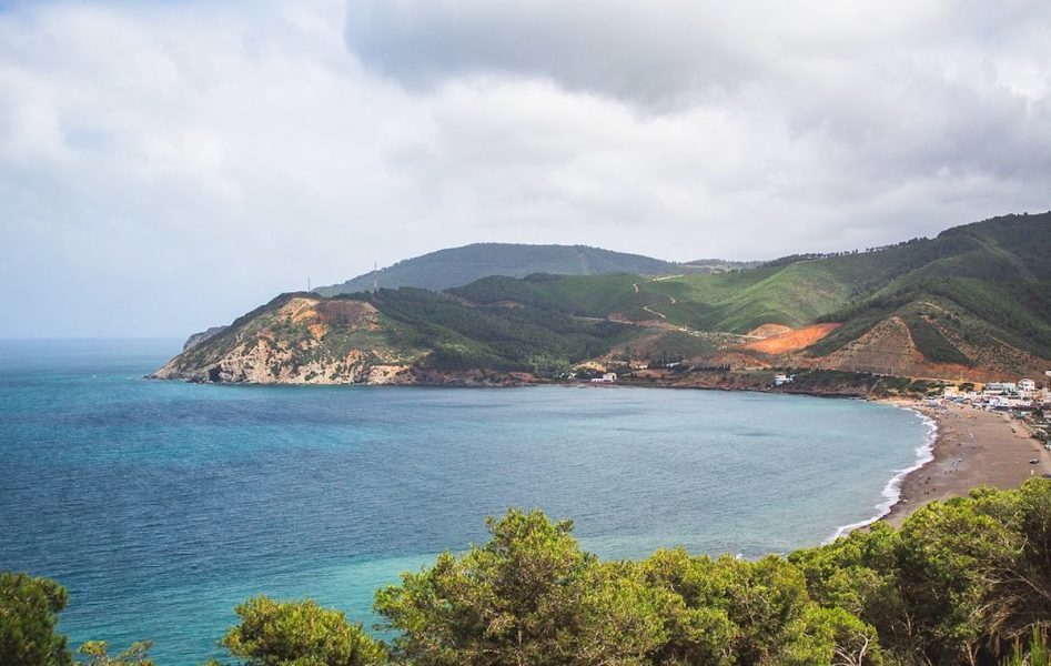 Oued Laou : Perle sauvage de la méditerranée marocaine - Maroc Voyage ...